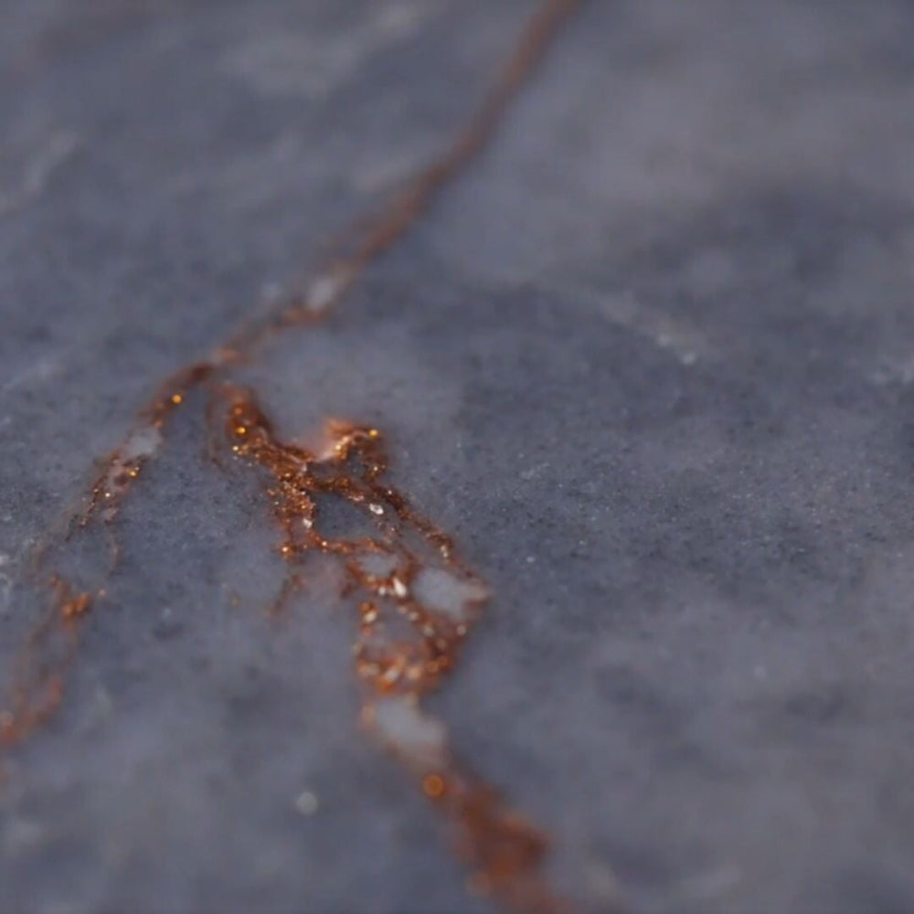 What are Low-Silica Mineral Hybriq Surfaces? – James Martin Vanities